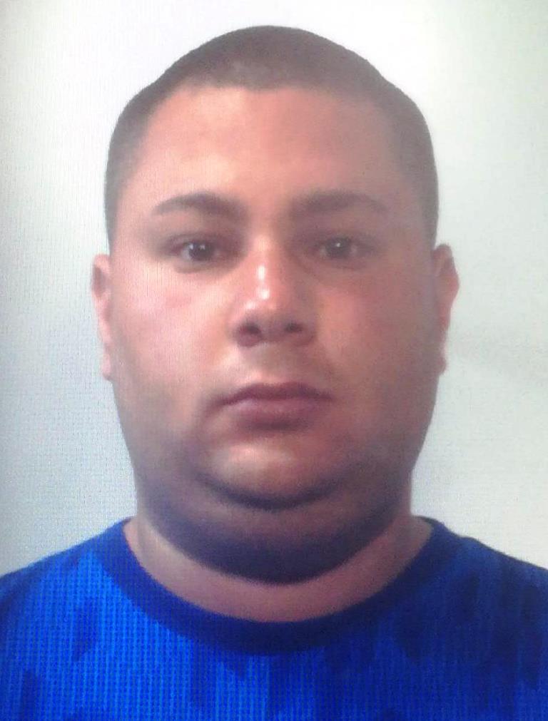 Gravina di Catania, arrestato uno spacciatore: i clienti lo chiamavano ...