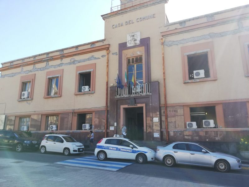 Mascali, caso "Finocchiaro": intervengono gli assessori Silvestro ...