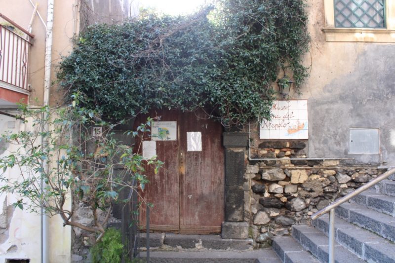 La “casa del Nespolo” di Acitrezza