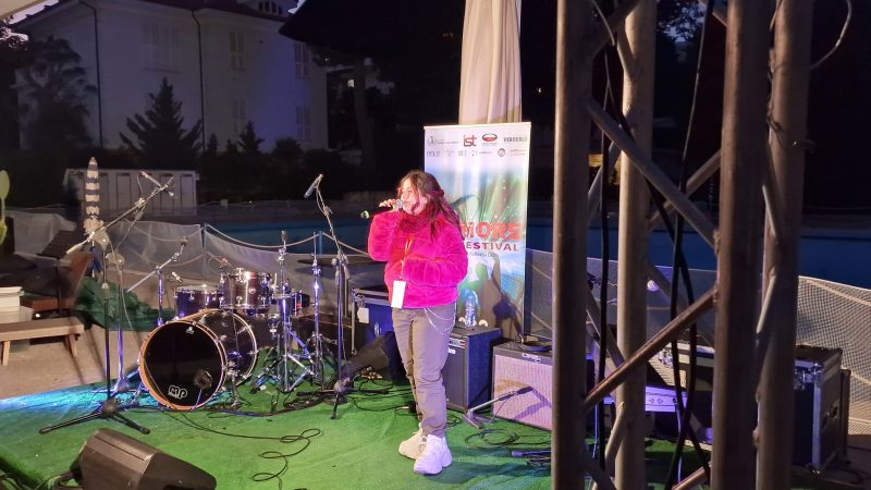 Riposto, premio alla giovanissima Giada Castorina, astro nascente della ...