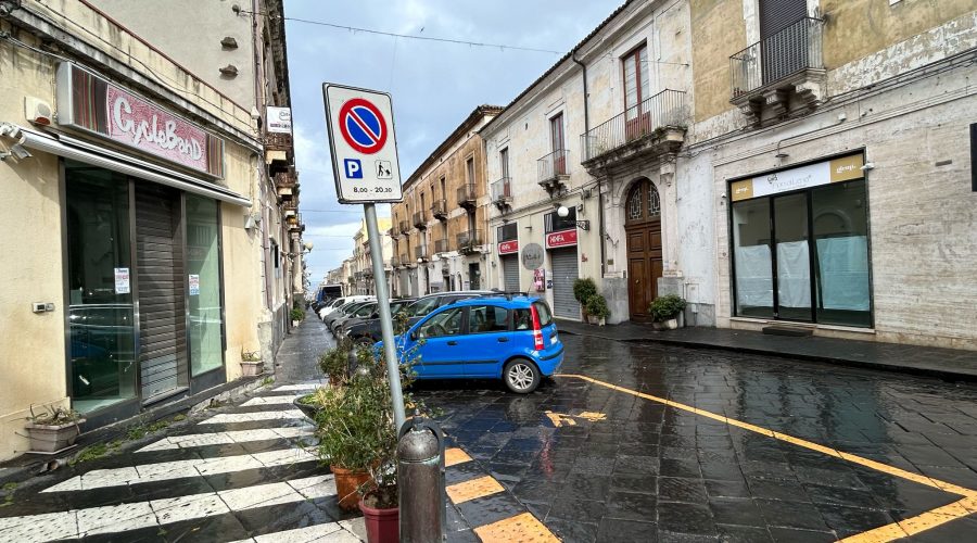 Giarre, commercio, il Consiglio approva i correttivi sugli stalli per ...