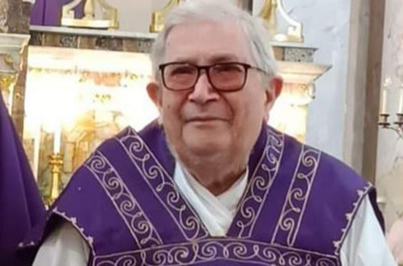 Si è spento don Salvatore La Spina. Fu parroco a S. Giovanni Montebello ...