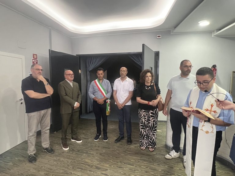 Riposto, inaugurato il nuovo Cine Teatro Musmeci: da cinema storico a ...