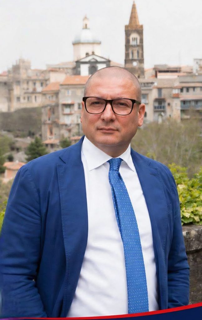 Randazzo volta pagina: plebiscito per Grillo dopo il commissariamento ...